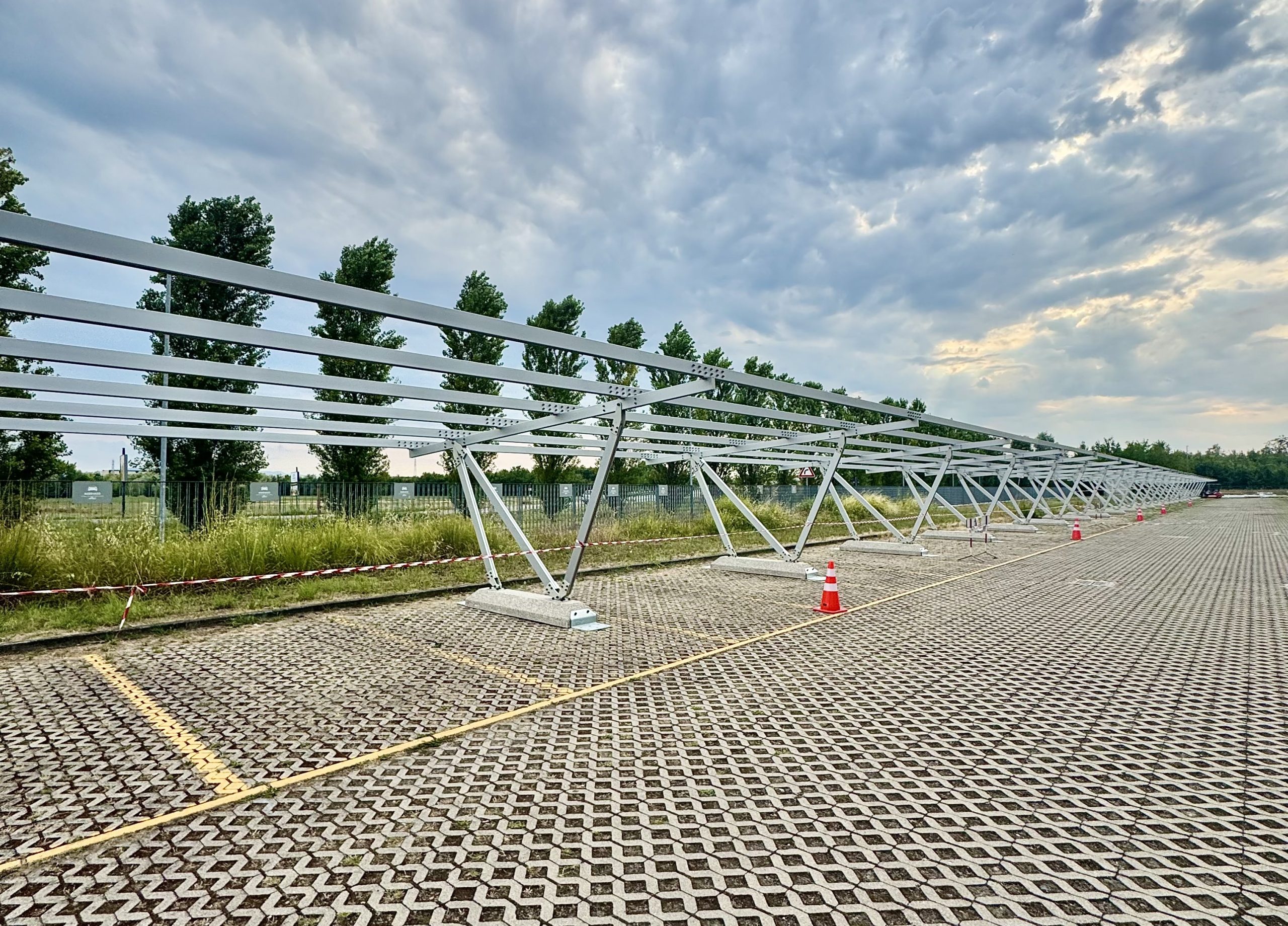 INSTALLATION OF PHOTOVOLTAIC PANELS | La Giovane